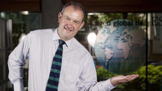 John Hailey: «Los enfadados del 15-M podrían crear una ONG»