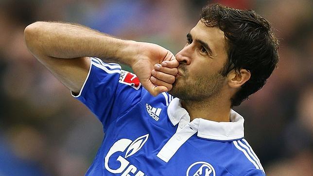 Raúl: «El fútbol necesita a Guardiola»