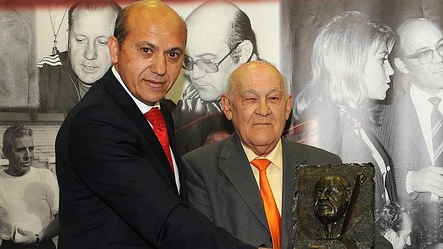 Homenaje del club a Martín Benito por sus 50 años como periodista en ...