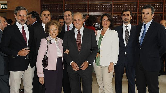 José Bohórquez recibió el IV Premio Simón de Rojas Clemente en ABC