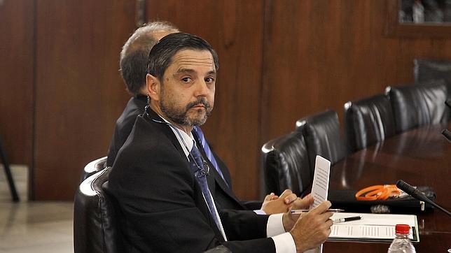 Mellet asegura ser víctima de «una persecución personal y política»