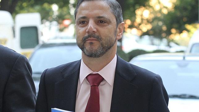 El juez denuncia presiones de la defensa de Mellet