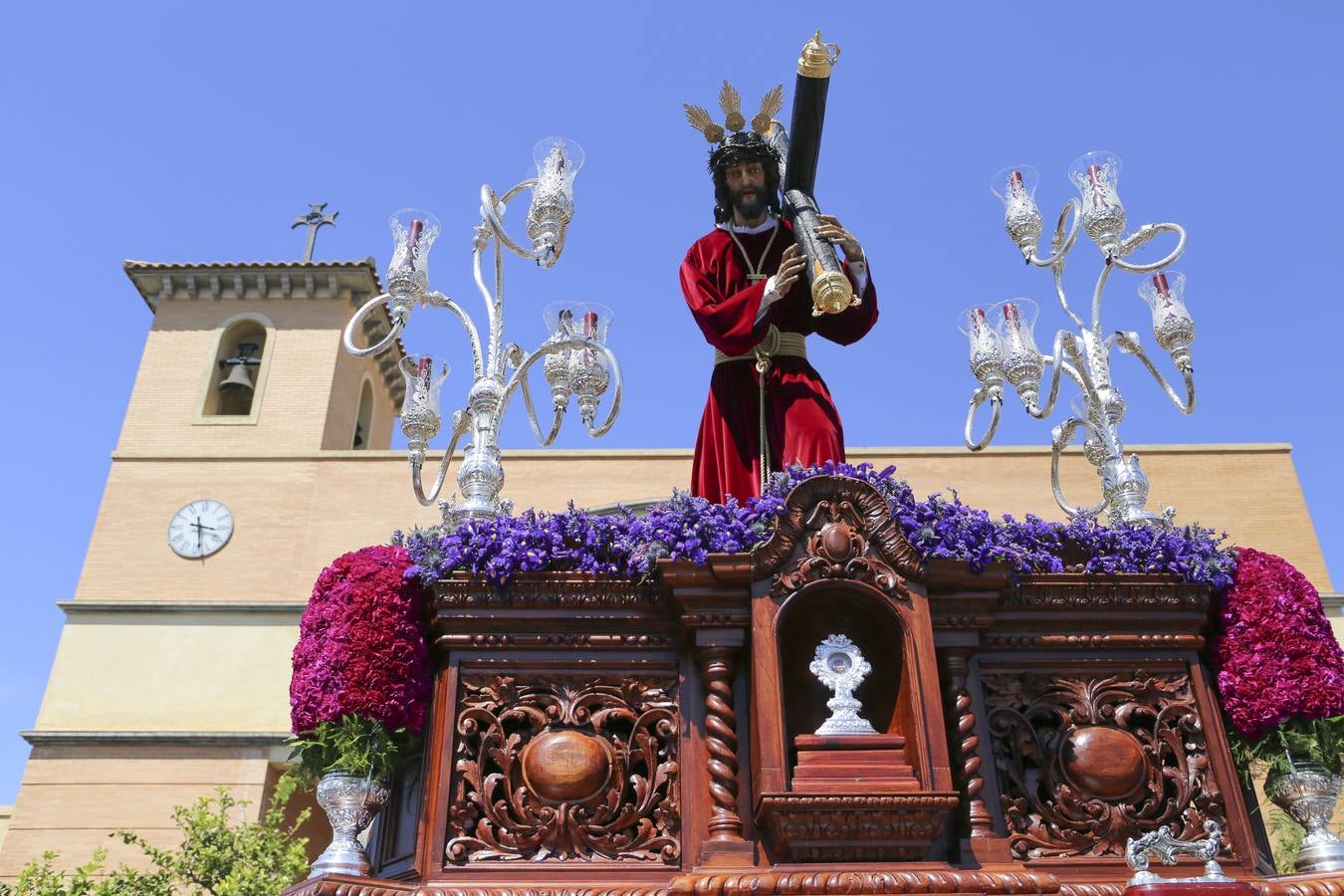 La salida de la hermandad de Palmete, en imágenes