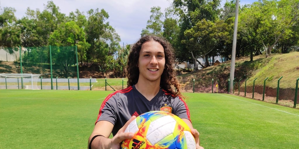Eric Ruiz, convocado para una concentración de la selección española sub 19