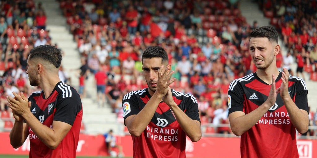 Gol de Raúl para que el Mirandés sume un punto en el debut ante el Sporting