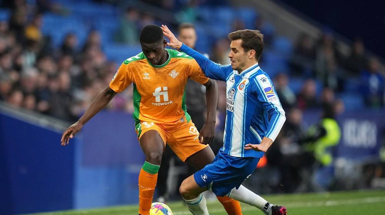 Brian Oliván, dolor de cabeza en el partido de la primera vuelta, baja ...