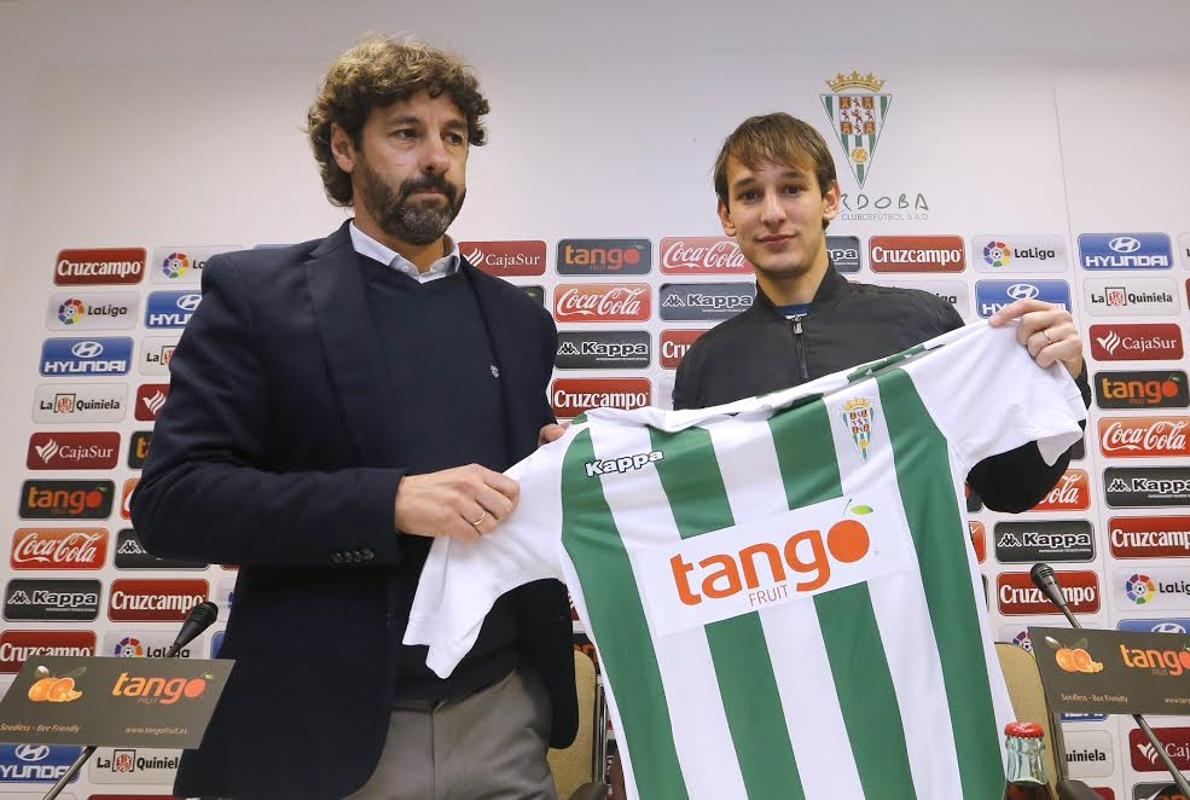 Emilio Vega: «No hubo más fichajes porque desmerecía a los que están en ...