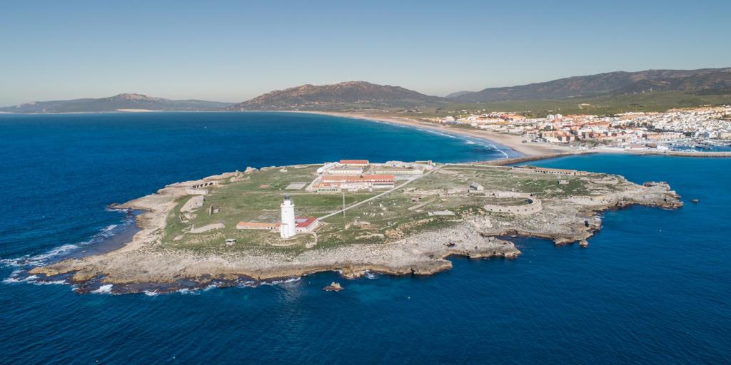 El faro de Tarifa, más de dos siglos iluminando el Estrecho de Gibraltar