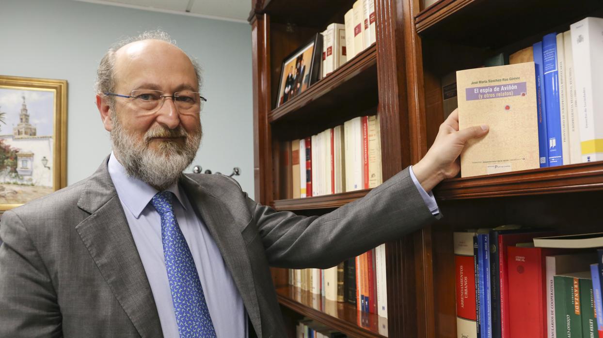 Sánchez-Ros: «El cuento va a sobrevivir a la novela»