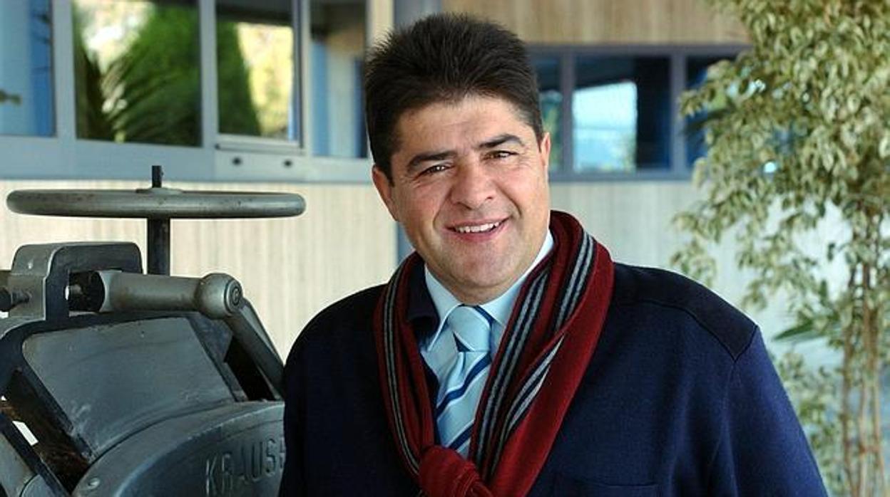 La música de José Manuel «El Mani» en cinco sevillanas y una rumba