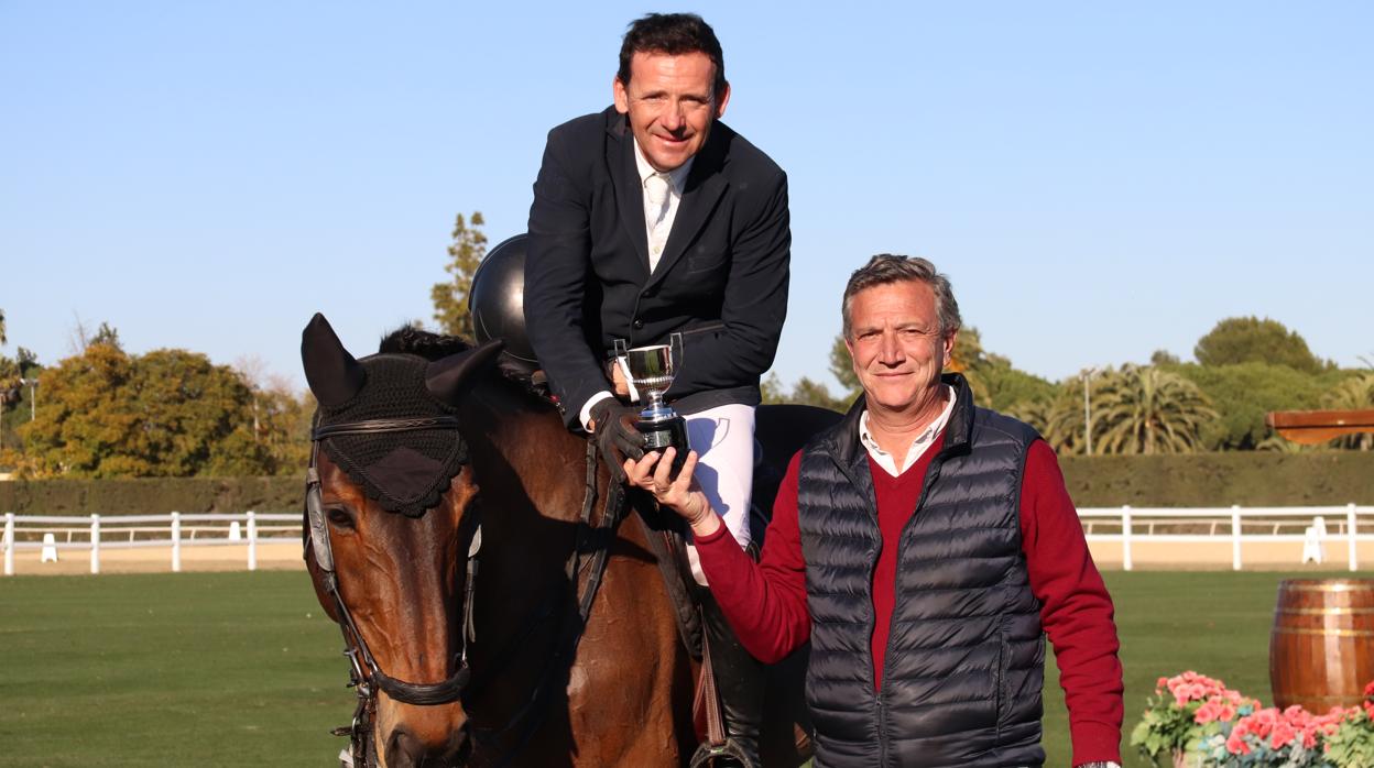 Jesús Torres y Samuel Oliva, triunfadores del Concurso Nacional de Saltos 3* del Real Club Pineda