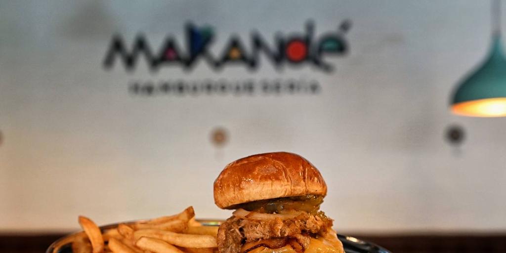 Makandé: burgers, fútbol y cócteles junto a Santa María la Blanca