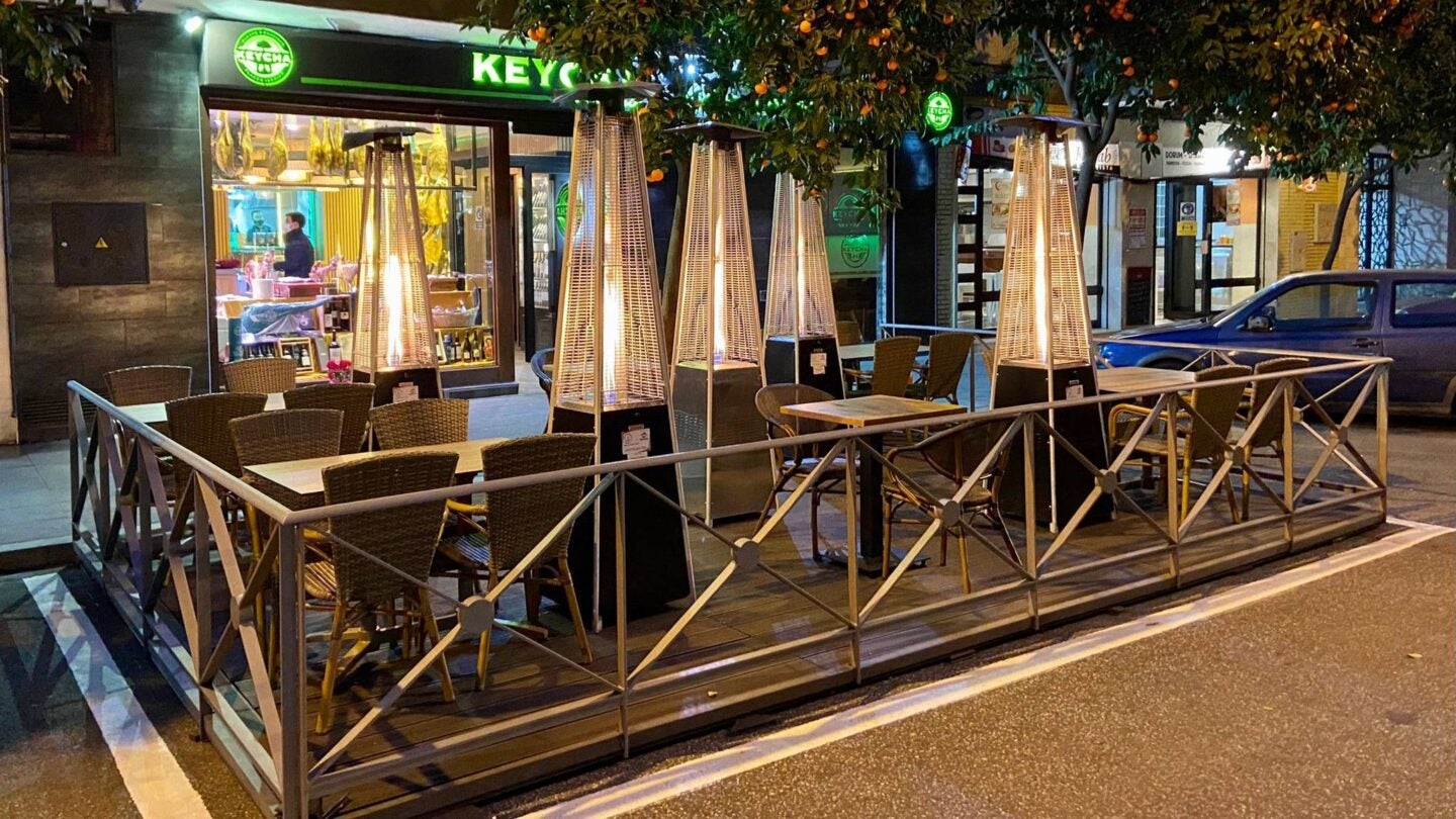 Keycha instalará la primera tarima de Sevilla sobre vía pública para ...