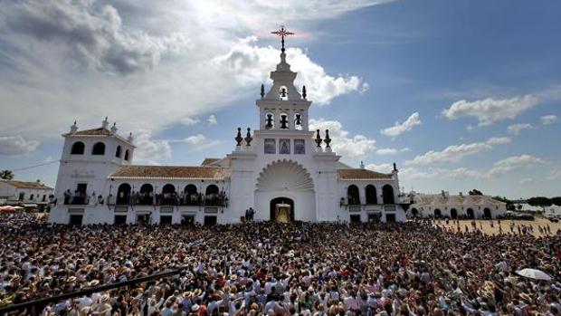El Rocío 2026: guía completa con horarios, salto de la reja, tráfico ...