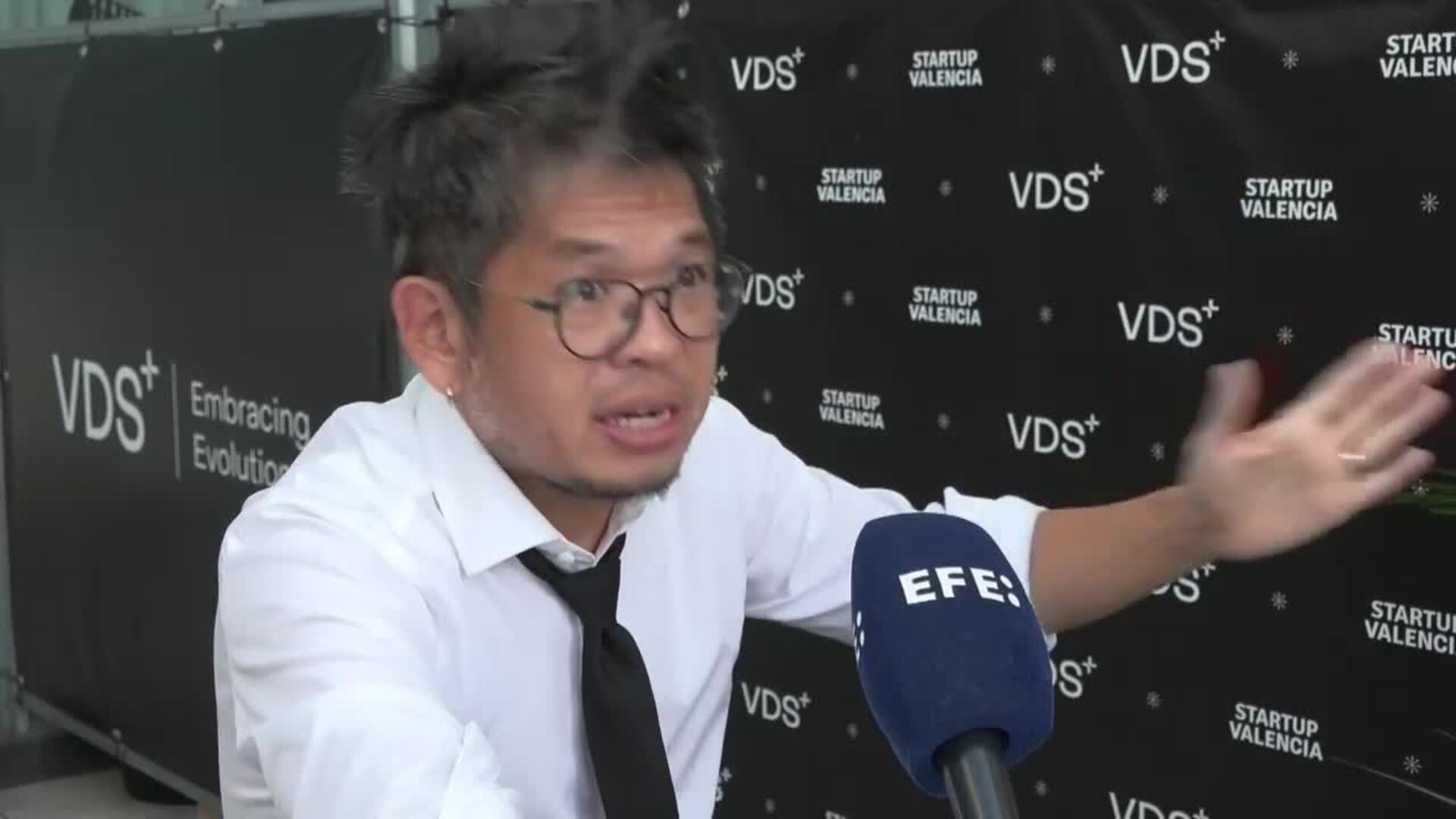 Steve Chen, cofundador de YouTube se muestra "optimista" respecto a la Inteligencia Artificial