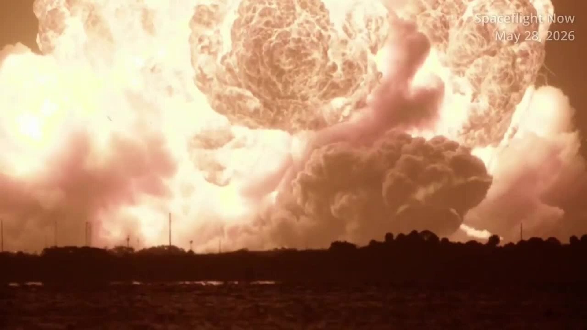 Cohete de Blue Origin explota durante prueba previa a lanzamiento satelital