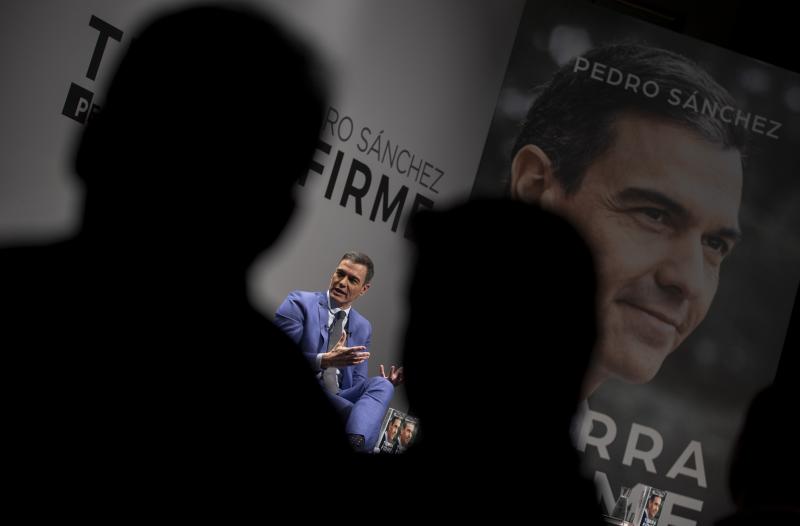La presentación del nuevo libro de Pedro Sánchez, en imágenes