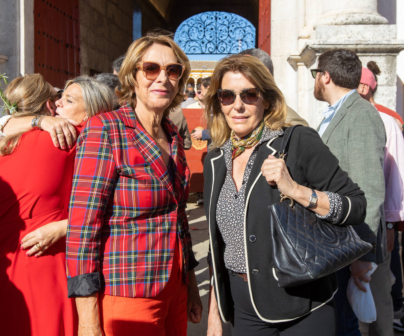 En imágenes, Puerta del Príncipe de la corrida de José Garrido, David ...