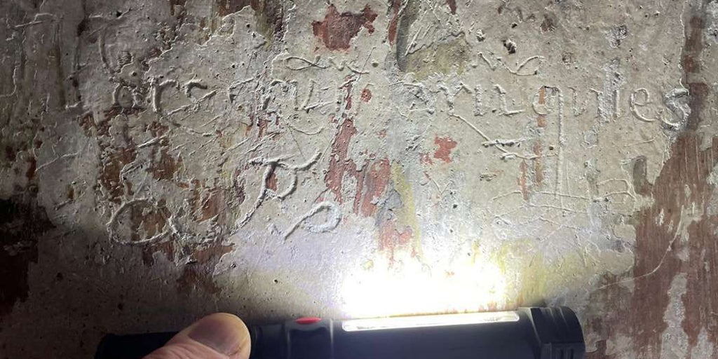 Descubren una inédita colección de «marcas de brujas» y maldiciones en ...
