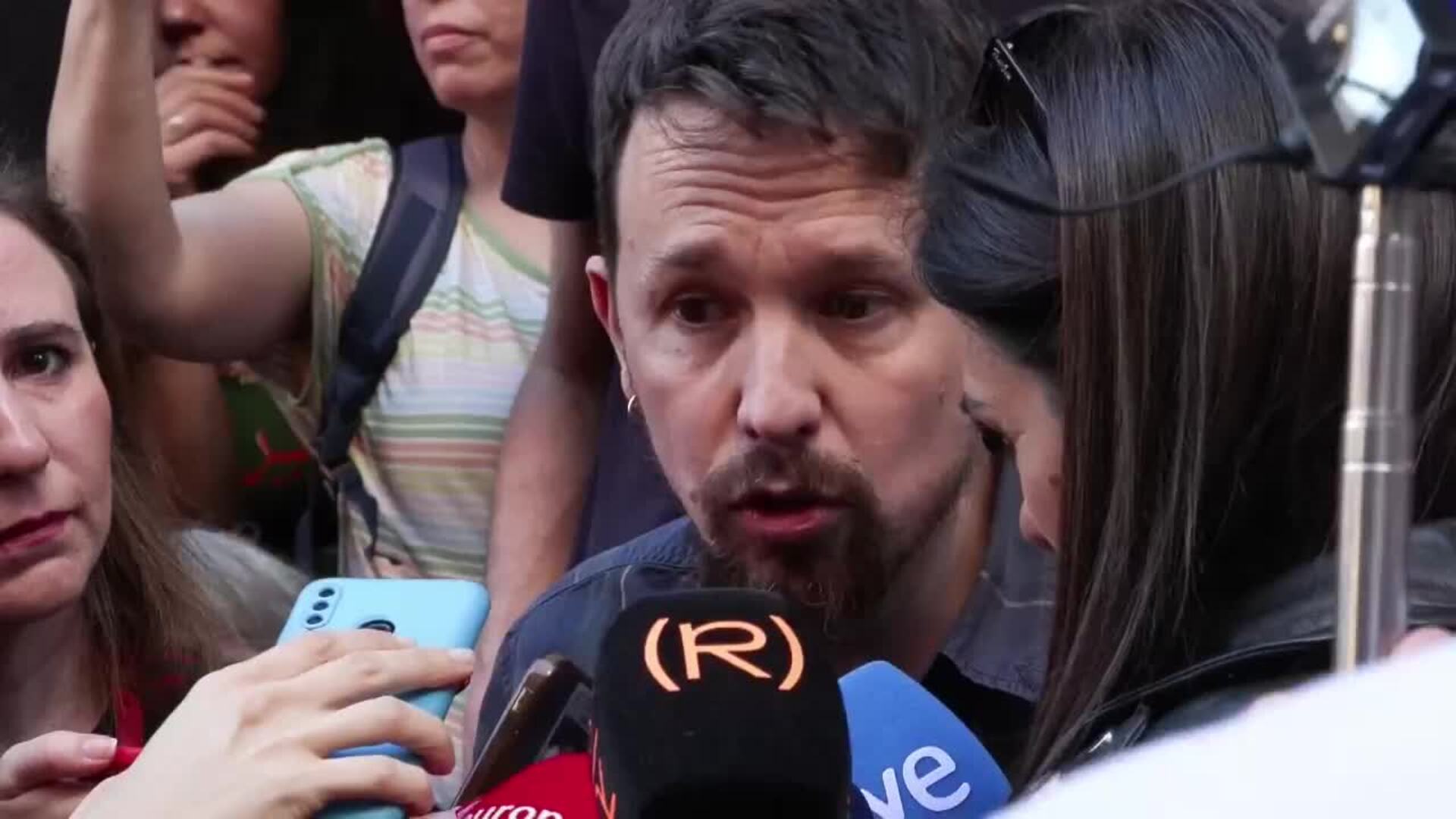 Pablo Iglesias pide a Mónica García que respete que Podemos "haga política"