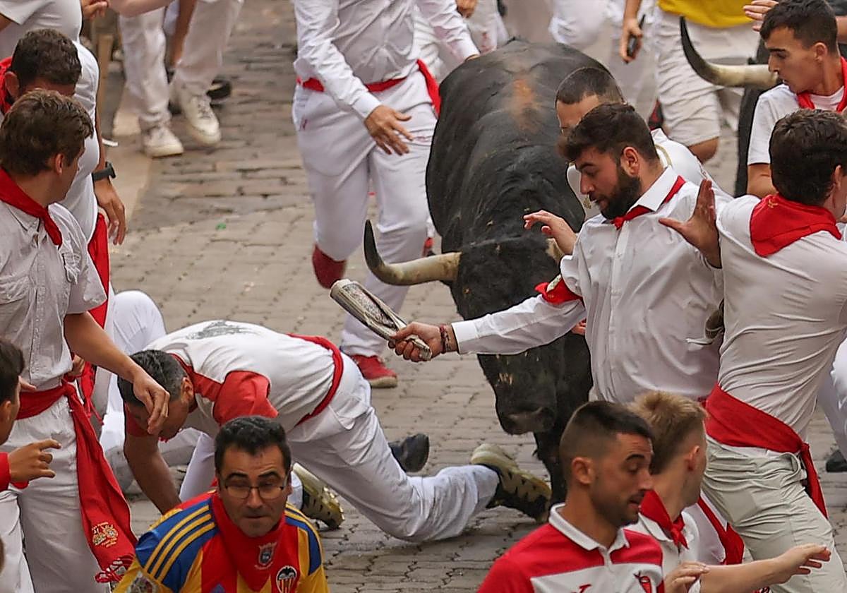 Primer encierro de San Fermín, en directo: heridos, ganadería y última ...