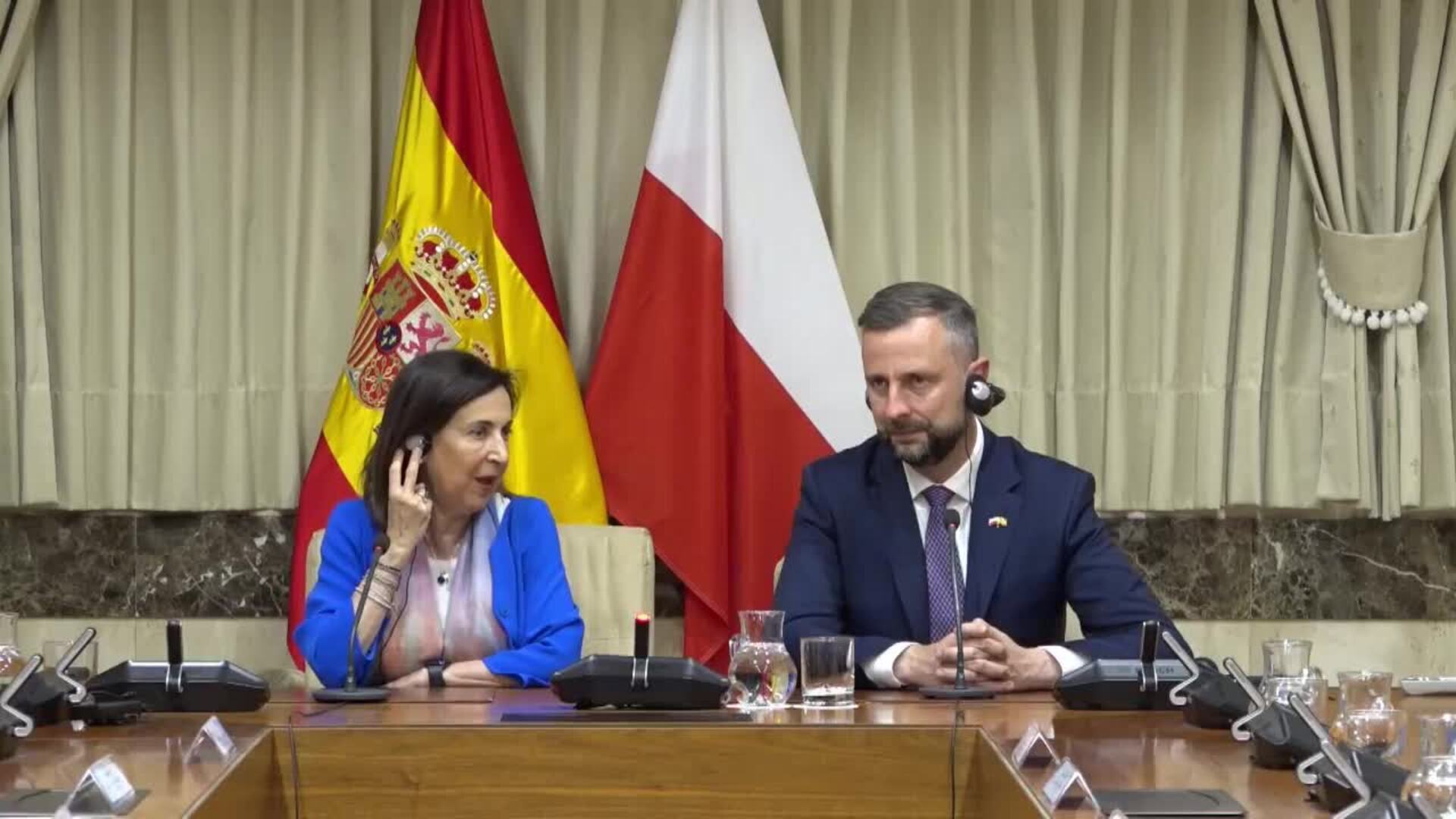 Polonia comprará aviones cisterna ensamblados en España para sus ...
