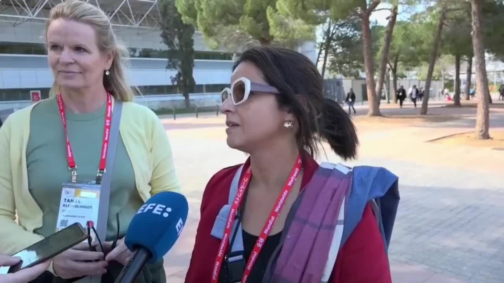 Los congresistas de McDonald's se despiden de Barcelona al ritmo de Dua ...