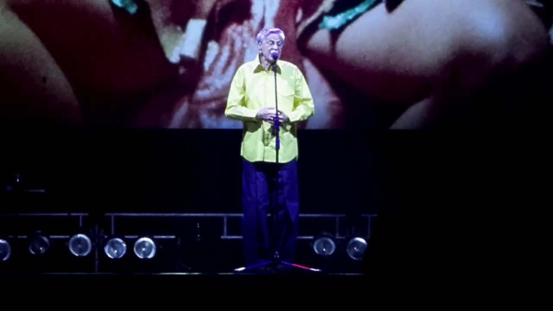 Caetano Veloso actúa en Madrid en el único concierto en España de su gira