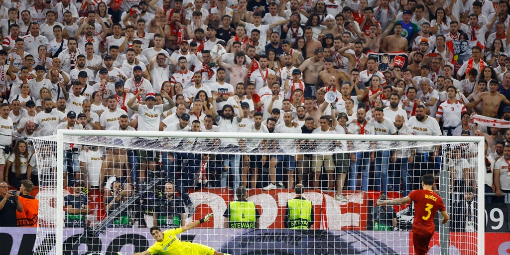 Bono vuelve a ser nominado al premio The Best que otorga la FIFA