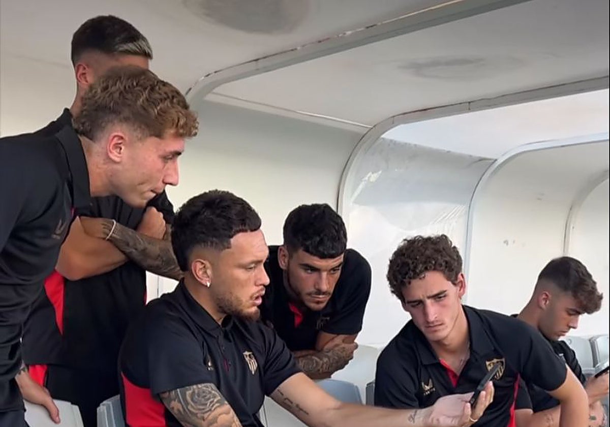 Así animaron a Juanlu sus compañeros desde el Algarve