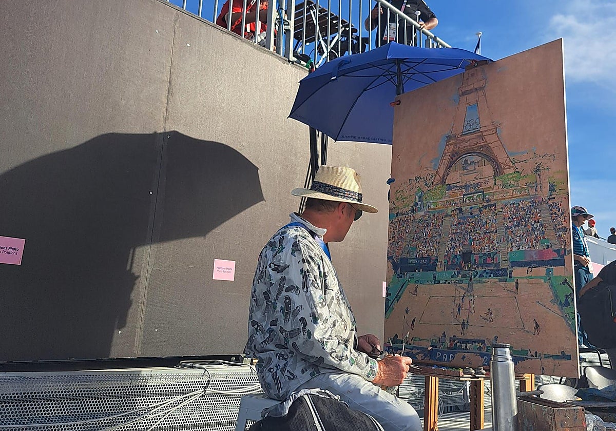 El hombre que solo tiene una imagen de la Torre Eiffel