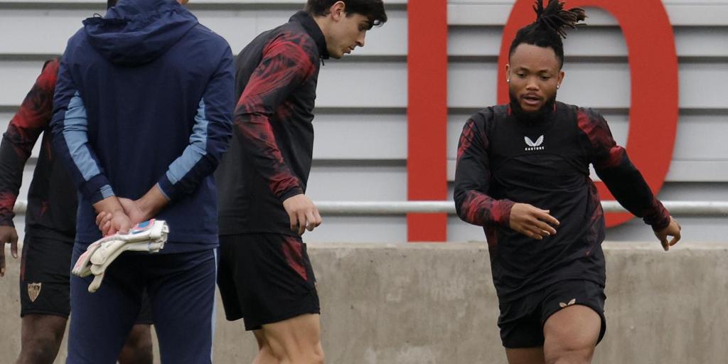 Alineaciones del Sevilla - Barcelona de LaLiga EA Sports 2024-2025 ...