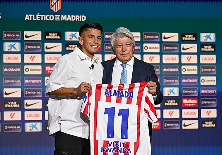 Thiago Almada, en su presentación con el Atlético: «Era mi sueño jugar acá»