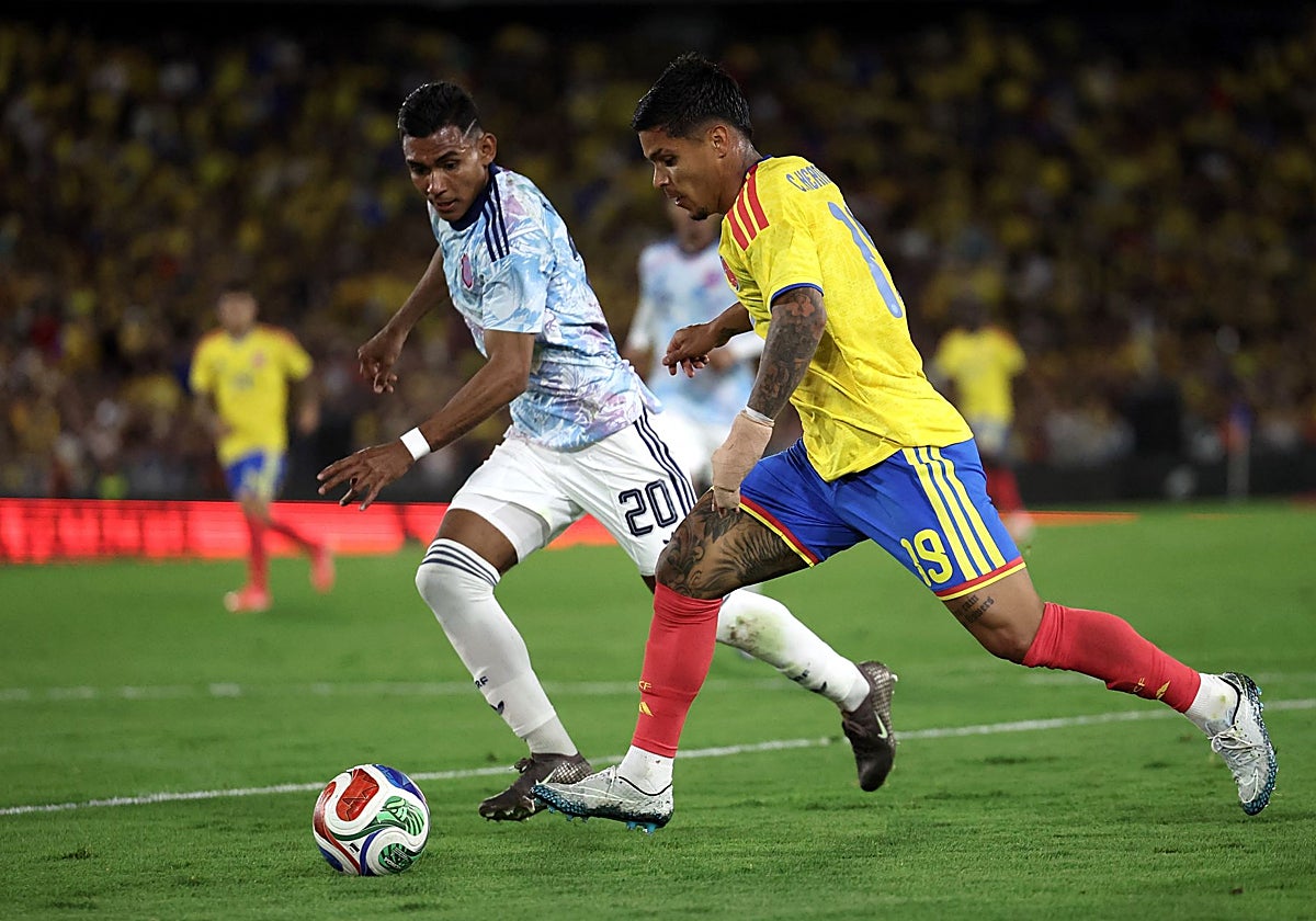 Cucho Hernández fue titular en su regreso a la selección de Colombia