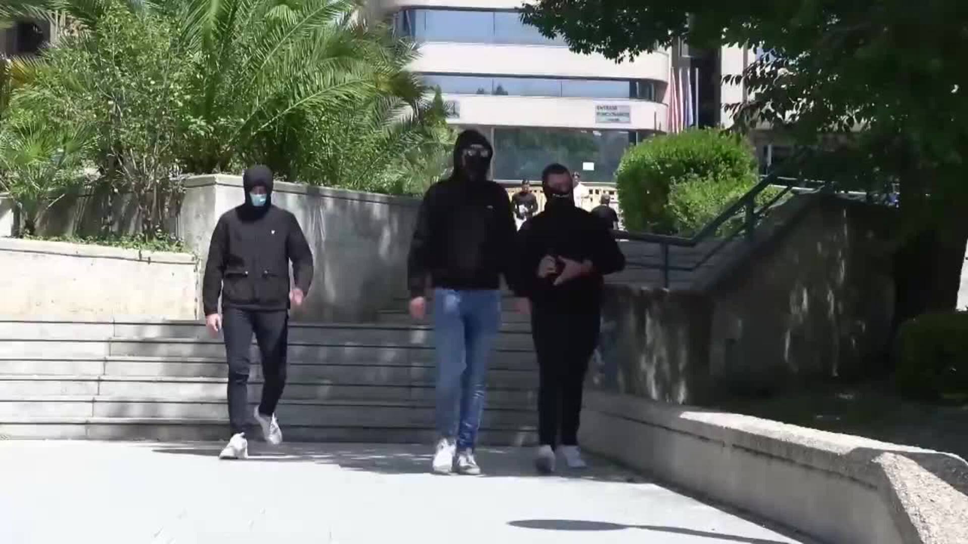 Condenados los ultras que colgaron el muñeco de Vinicius, aunque ...