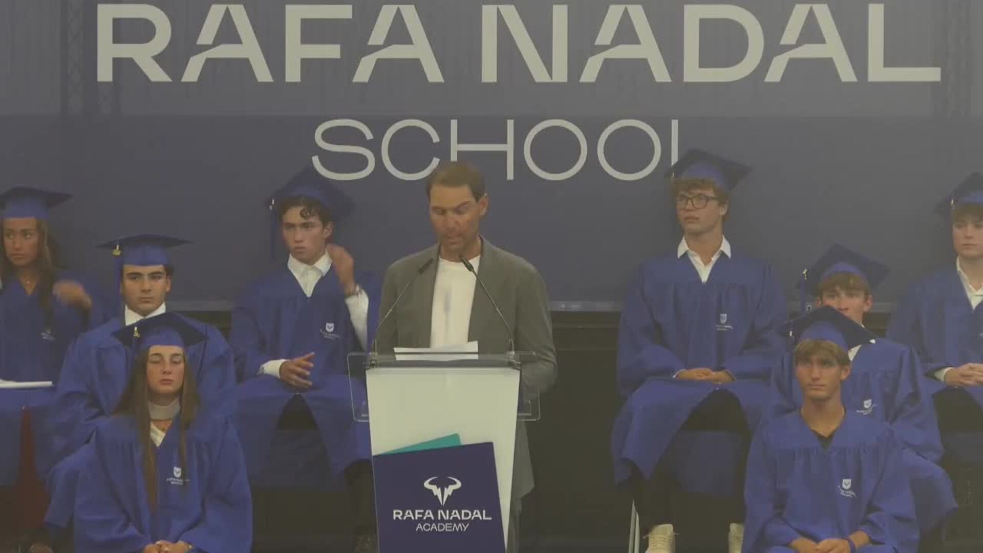 Ana Ivanovic y Rafa Nadal presiden la graduación de la Rafa Nadal Academy