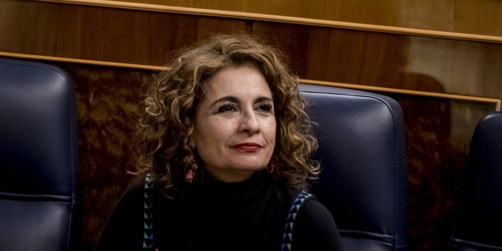 Las patronales bancarias llevarán el impuestazo a los tribunales y Hacienda se defiende: «Es legal»