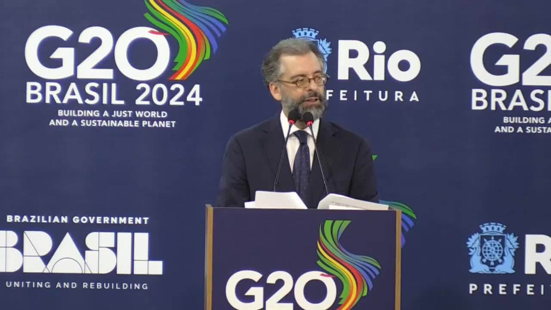 Maurício Lyrio: "Estamos viviendo un mundo sin gobernanza"