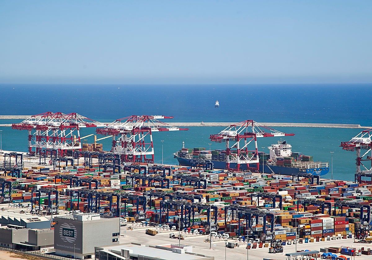El Port de Barcelona se transformará en un hub de energías renovables