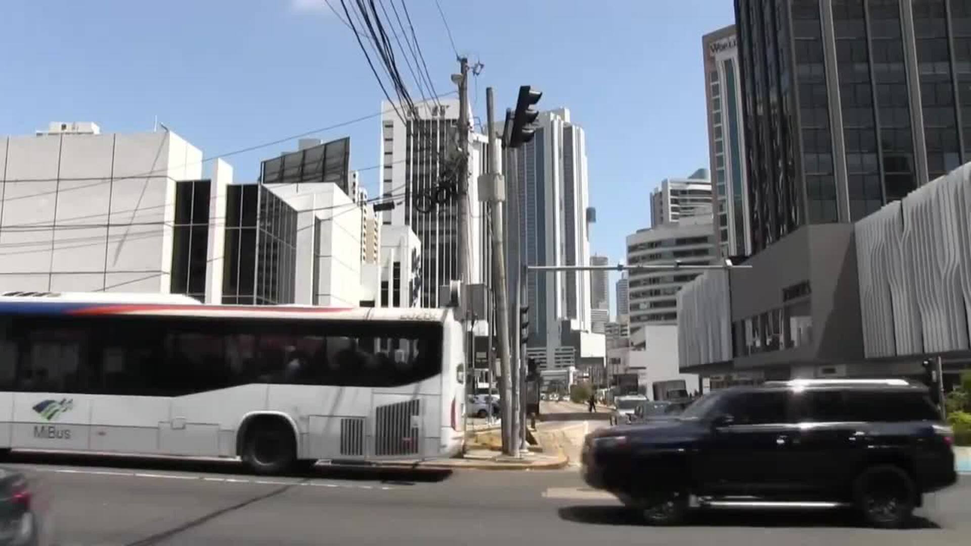 Fitch baja la calificación a Panamá a 'BB+', con una perspectiva "estable"