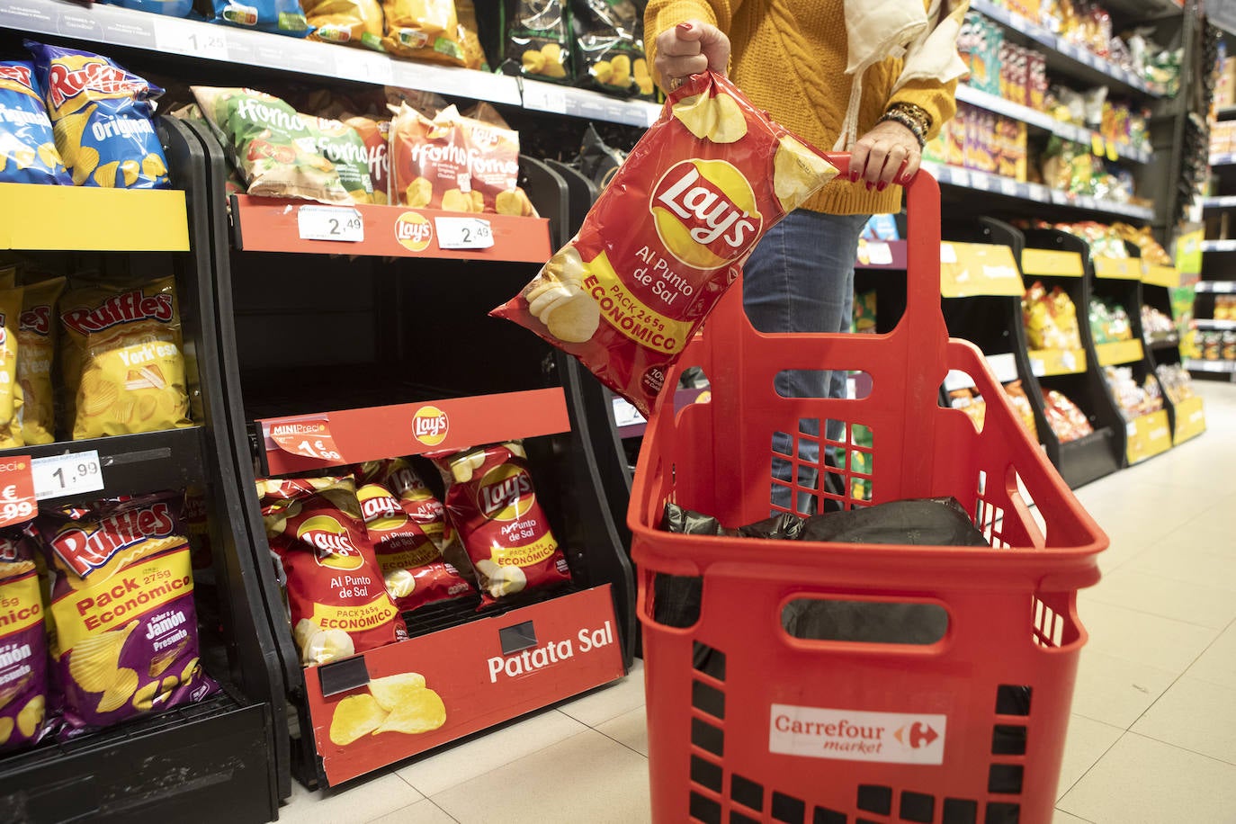 El descuento del 50% que hará Carrefour a estas bebidas si España pasa ...