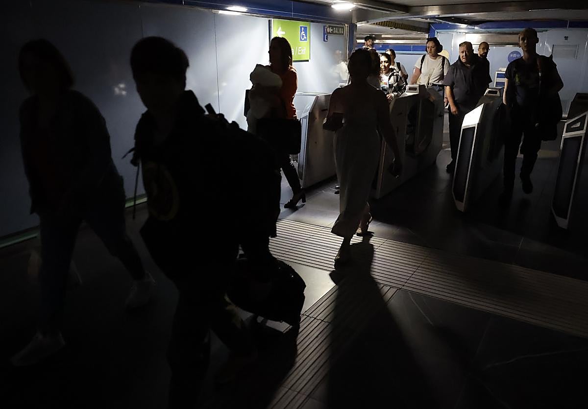 Apagón en España, en directo: última hora de la caída de la luz y ...