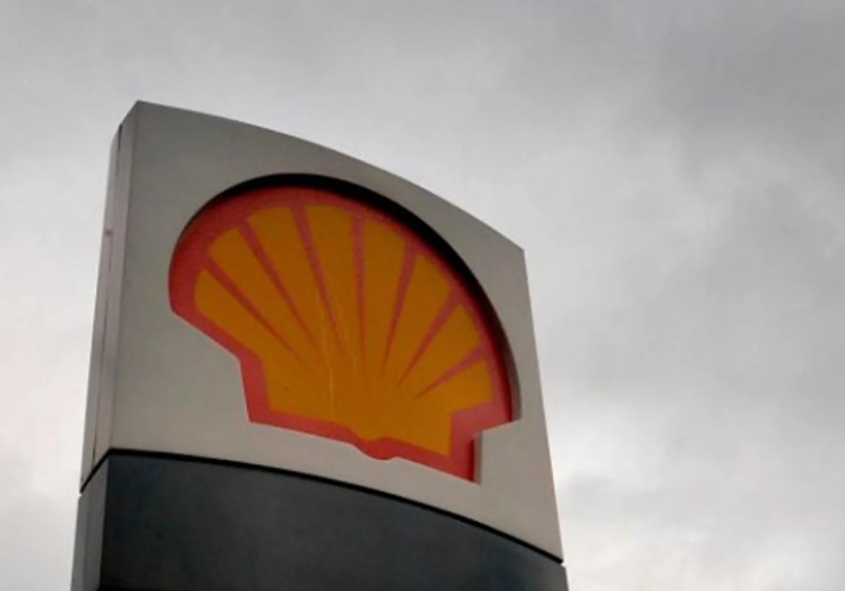 Shell desmiente estudiar la compra de BP para crear una petrolera europea