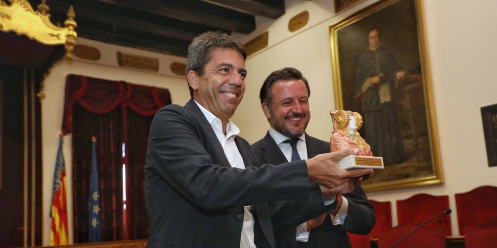 Mazón sitúa a Vox «en el buen camino» para intentar un Gobierno de Feijóo