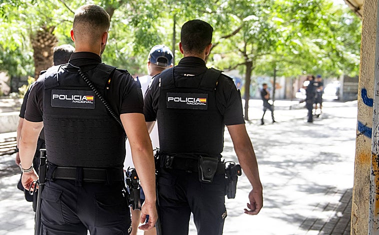 San Cristóbal, el barrio de Madrid azotado por la venta de droga: «Es ...