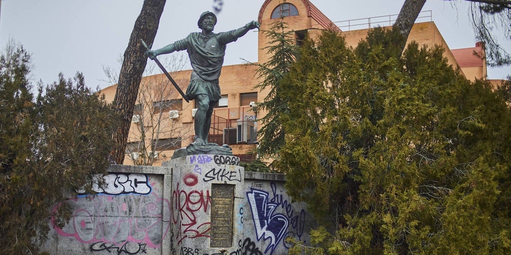 El vandalismo se ceba con los monumentos de Núñez de Balboa e Isabel la ...