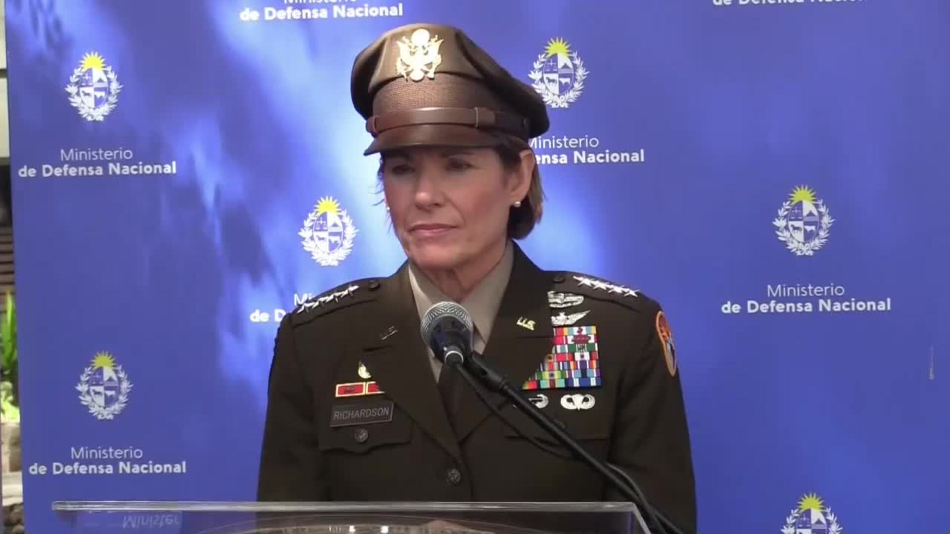 Comandante del Comando Sur de EE.UU. señala que "Uruguay es líder en ...