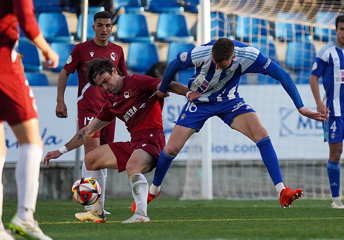3-0: El Talavera recobra la sonrisa incluso con uno menos