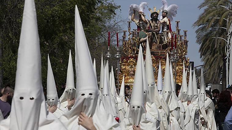 ¿Cuál es el trono más grande de la Semana Santa de Málaga?