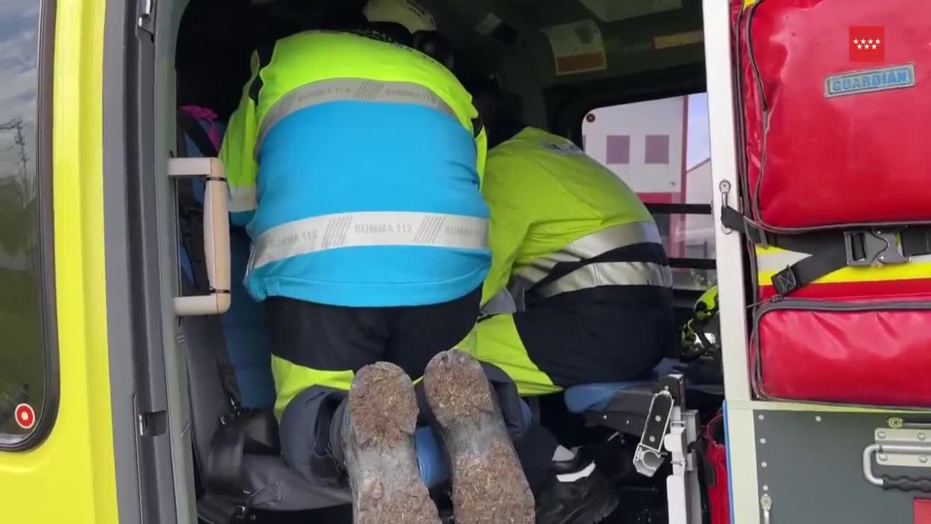Herido muy grave al precipitarse desde unos 12 metros de altura desde ...